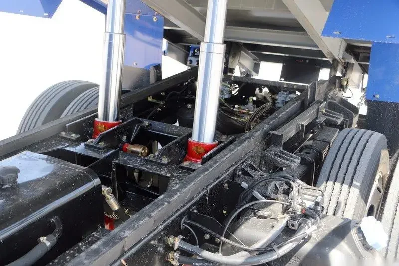 Kama Dongfeng Foton Isuzu 4x2 4x4 6 Tyre Tipper Truck 6 Wheel 2t 5 Tons 10 Ton Mini Used Dump ...