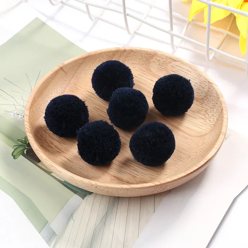 4cm Diy Kids Craft 40mm Pompom Soft Pompones Ball Furball 4cm Soft Wedding Home Decoration ...