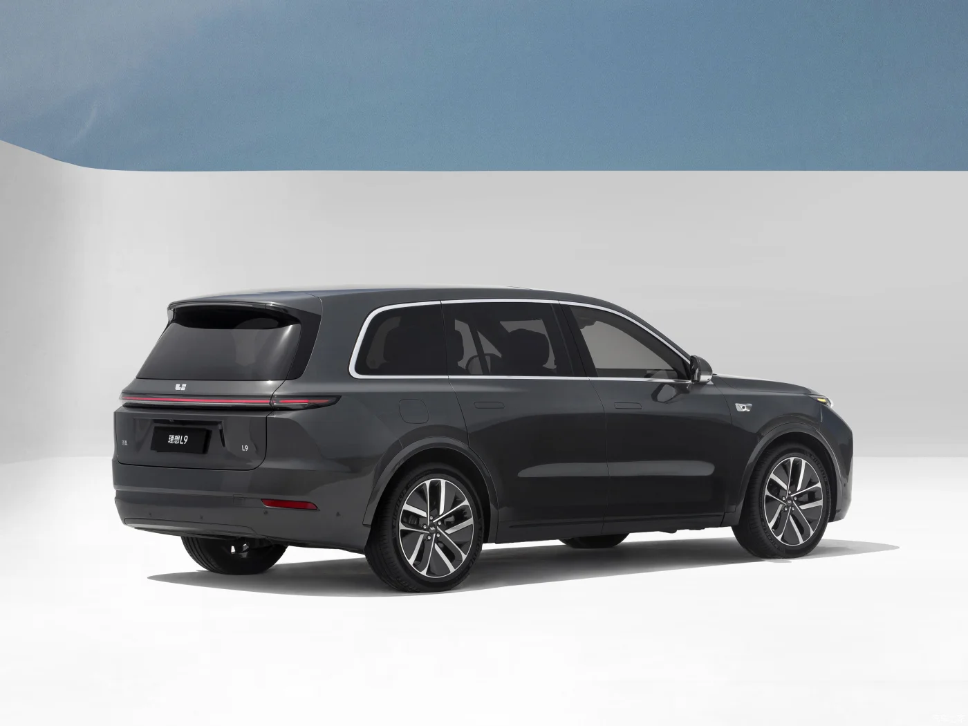 Lixiang L9 MAX - Extended Range Electric SUV for 6 Seats