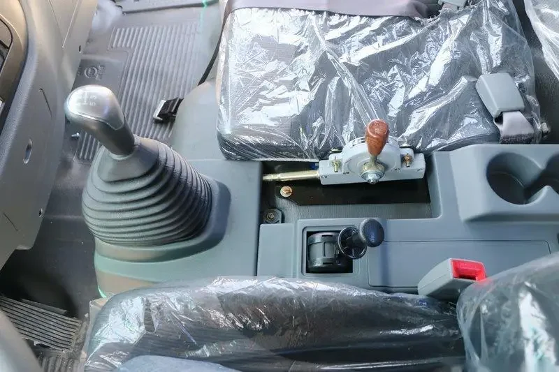 Kama Dongfeng Foton Isuzu 4x2 4x4 6 Tyre Tipper Truck 6 Wheel 2t 5 Tons 10 Ton Mini Used Dump ...