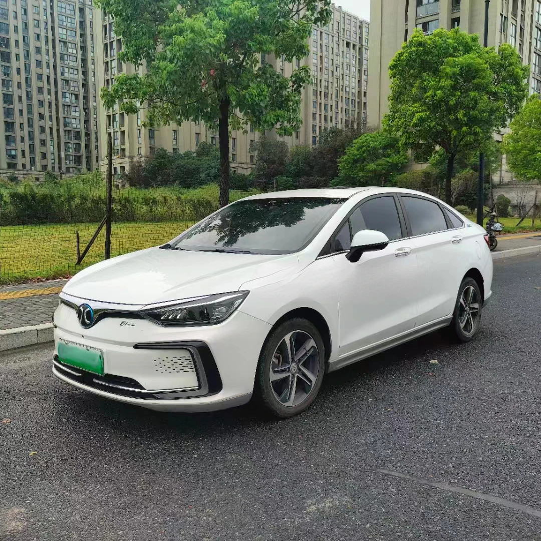 Baic Eu5 Ev Car Popular Online Car-hailing Artifact Sunroof Central Control Large Screen 360 ...