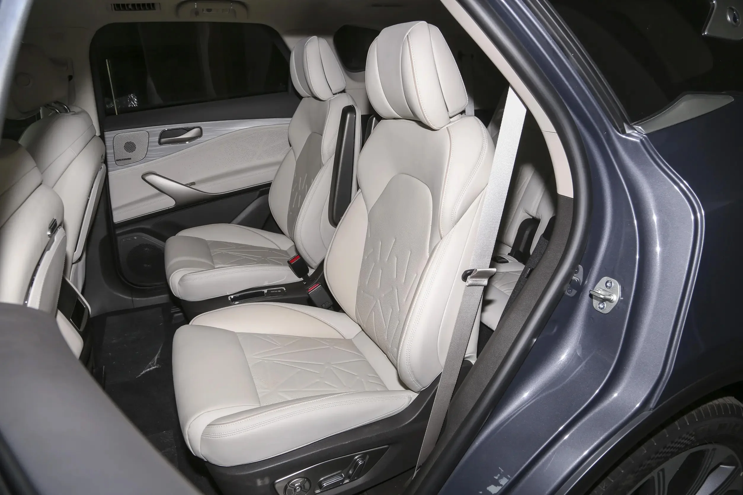 Byd Denza N8 2023 4wd Flagship 6 Seats 216km Range Hybrid Electric Suv New Energy Vehicles Byd ...