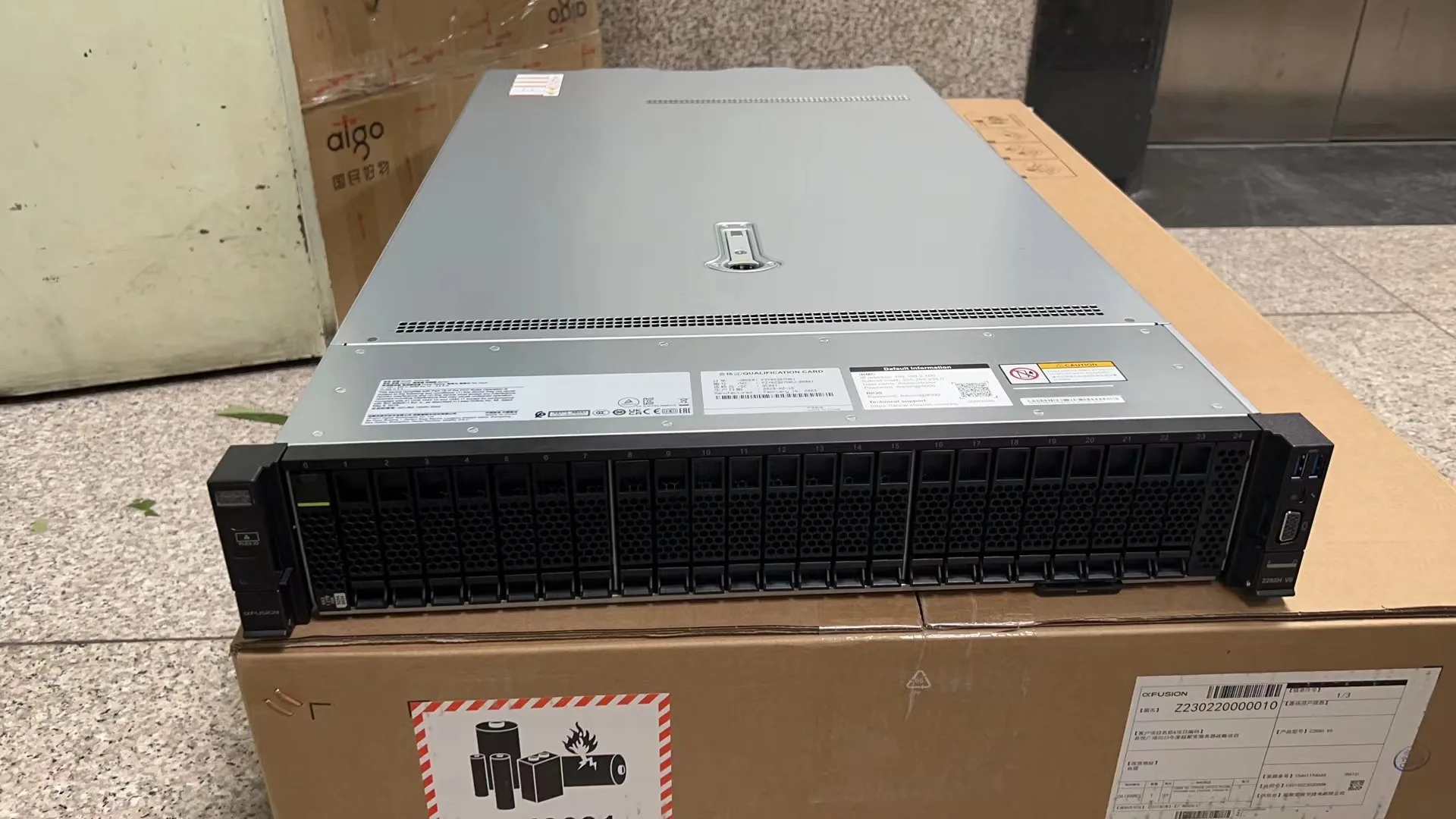 2288h V5 Server With 5118 Processor 16gb Ddr4 600gb 10k Sas Sr450c Raid Card 550w Ps - Buy 2288h ...