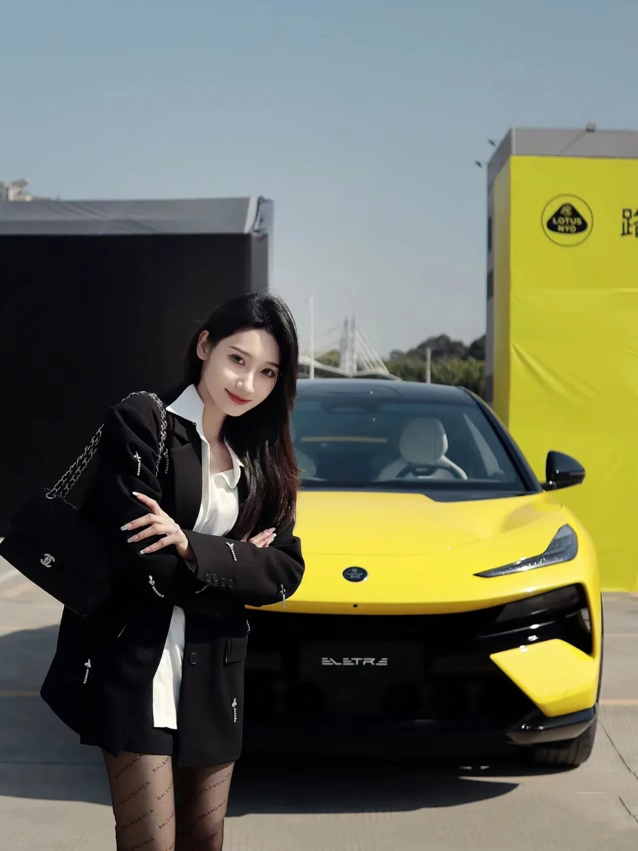 Lotus Eletre R+ - 918 Horsepower Electric SUV with 15 Speakers