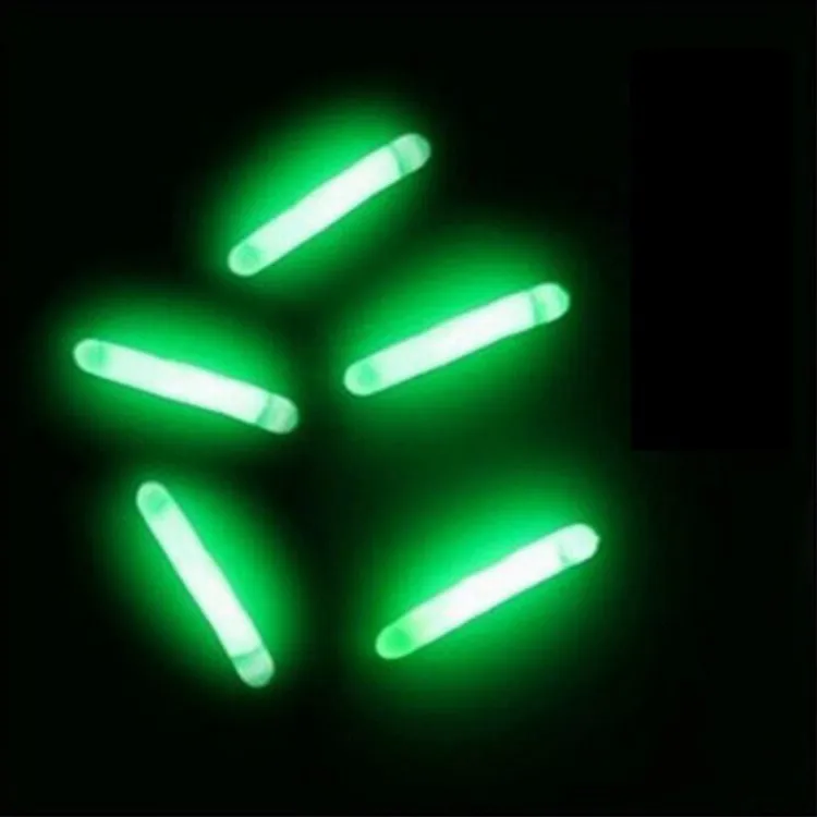 chemicals in glow sticks