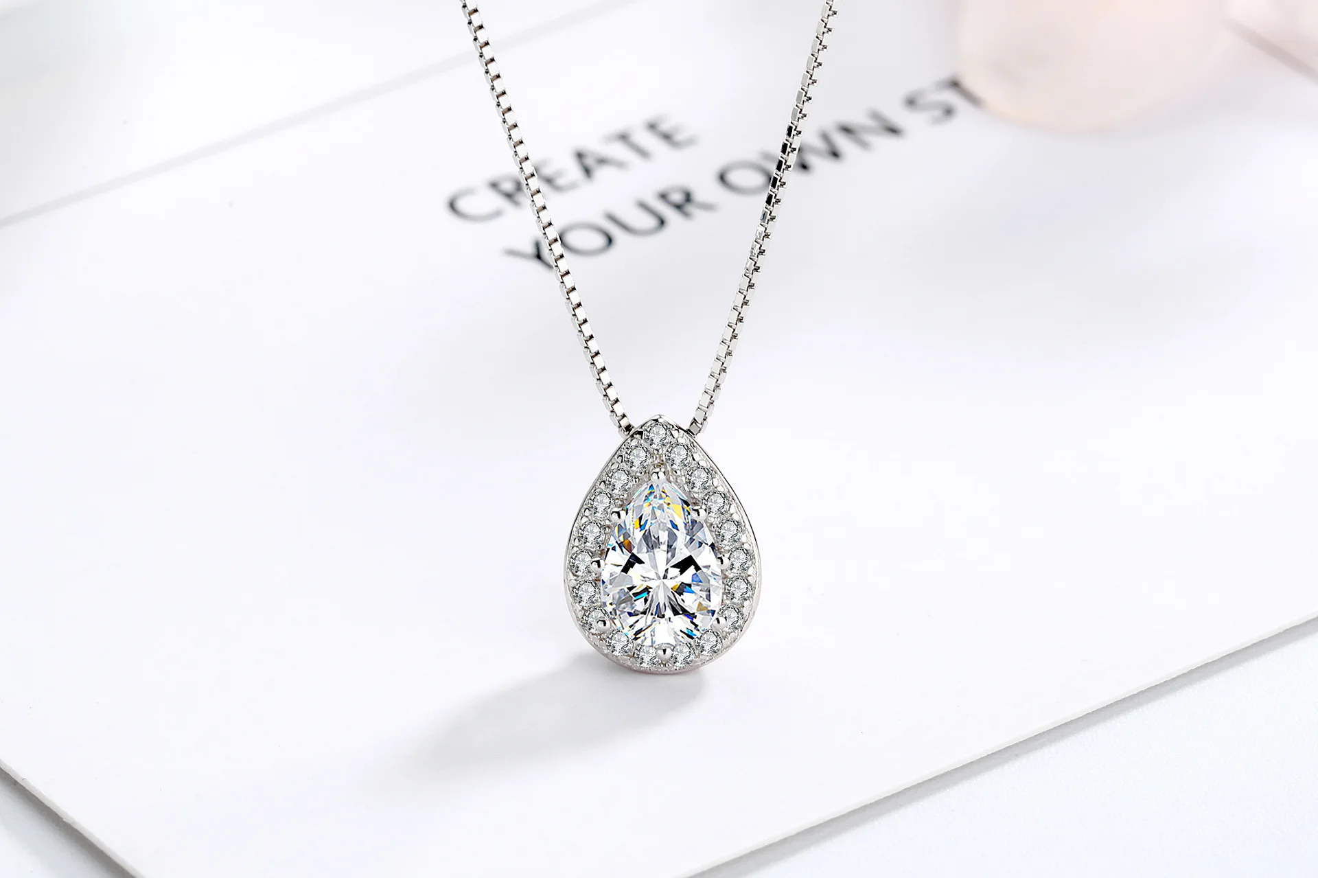 高级s925银色奢华复古水滴形锁骨链女性 - Buy 高级s925银锁骨链女,豪华复古滴形项链的女士,极简主义风格优雅项链的女士 Product on Alibaba.com