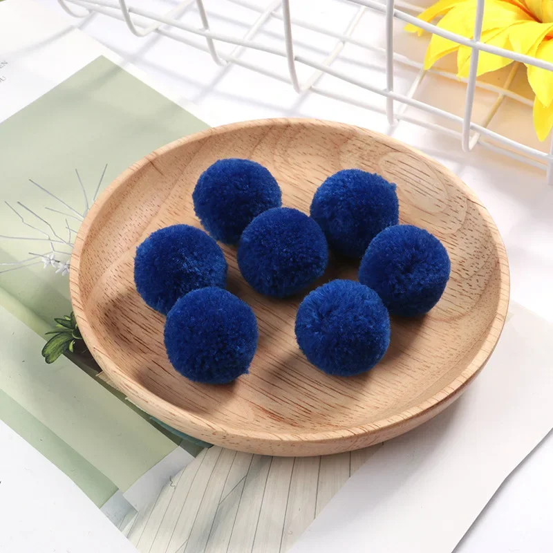 4cm Diy Kids Craft 40mm Pompom Soft Pompones Ball Furball 4cm Soft Wedding Home Decoration ...