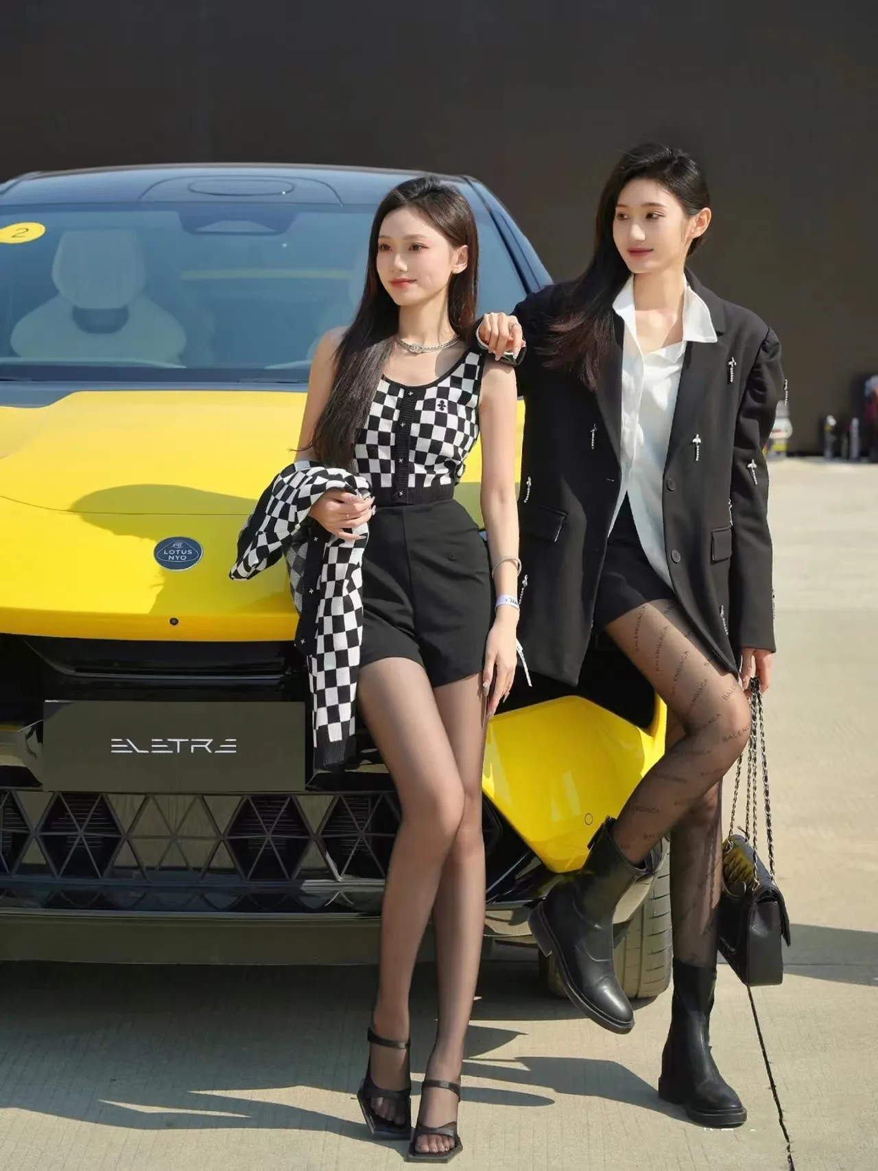 Lotus Eletre R+ - 918 Horsepower Electric SUV with 15 Speakers