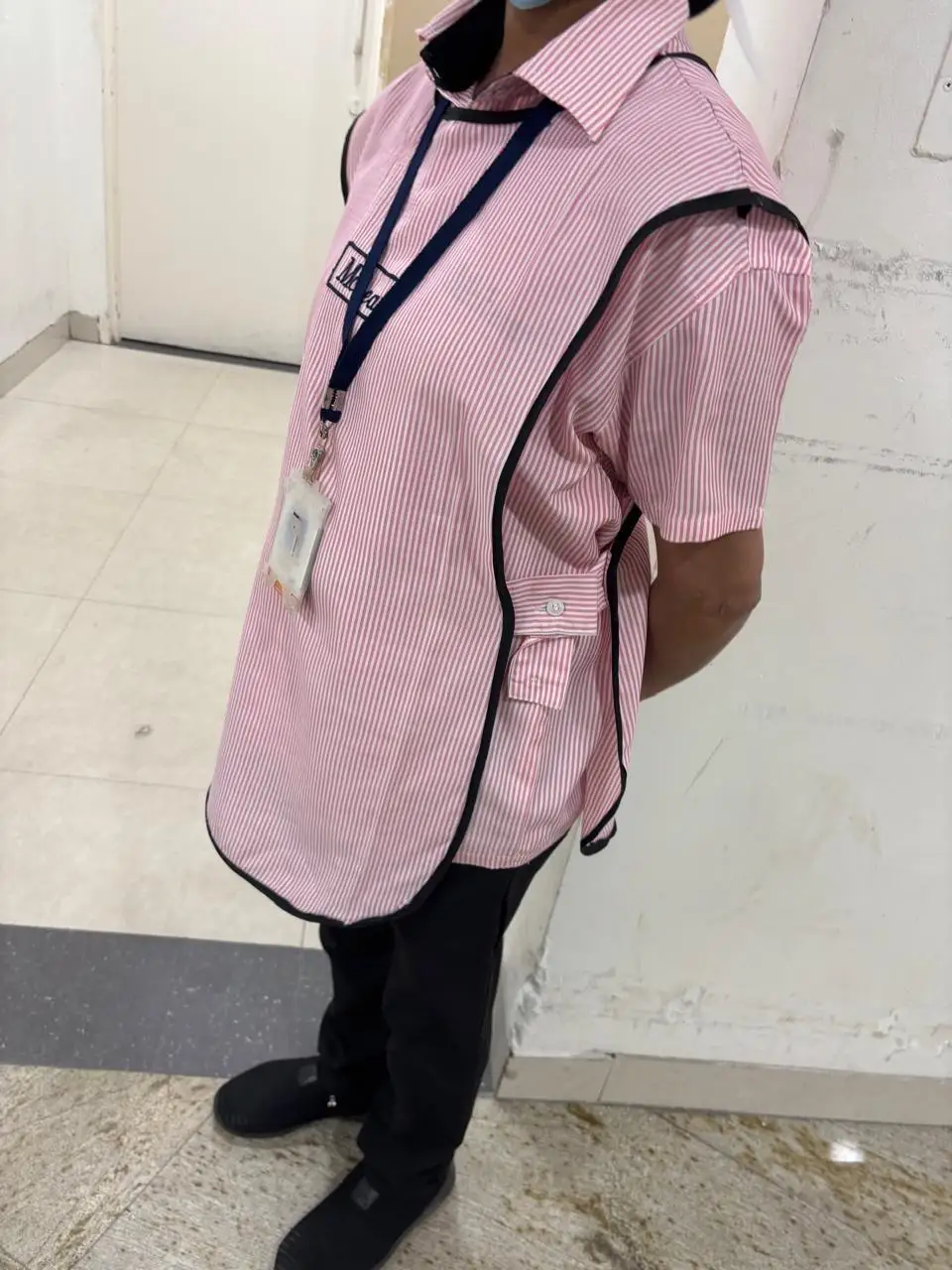 Professional Hotel Housekeeping Vest Uniform for Cleaning & Hotel Staff ...