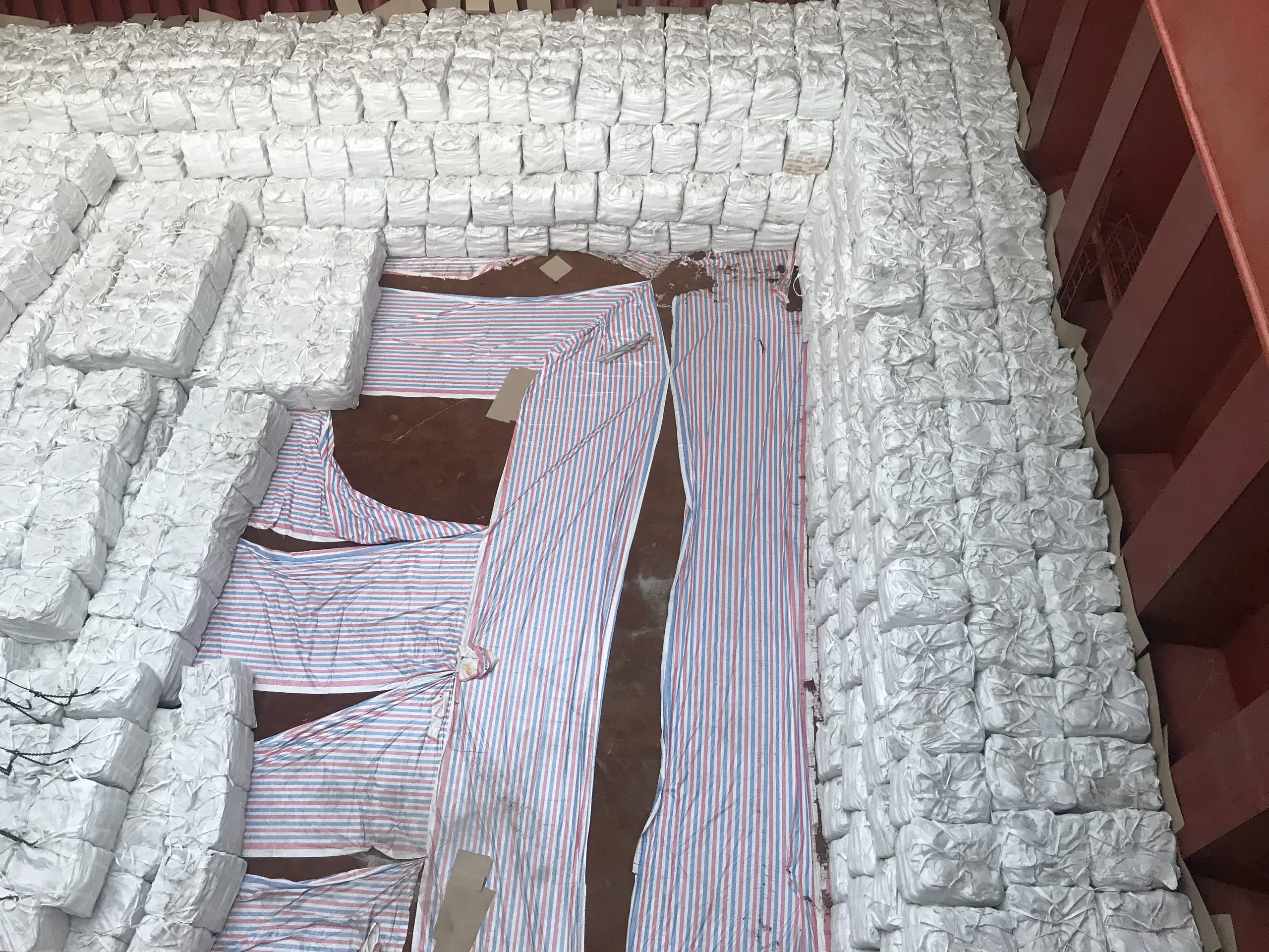 Wholesale High Quality Portland Cement CEM II 42.5N & R