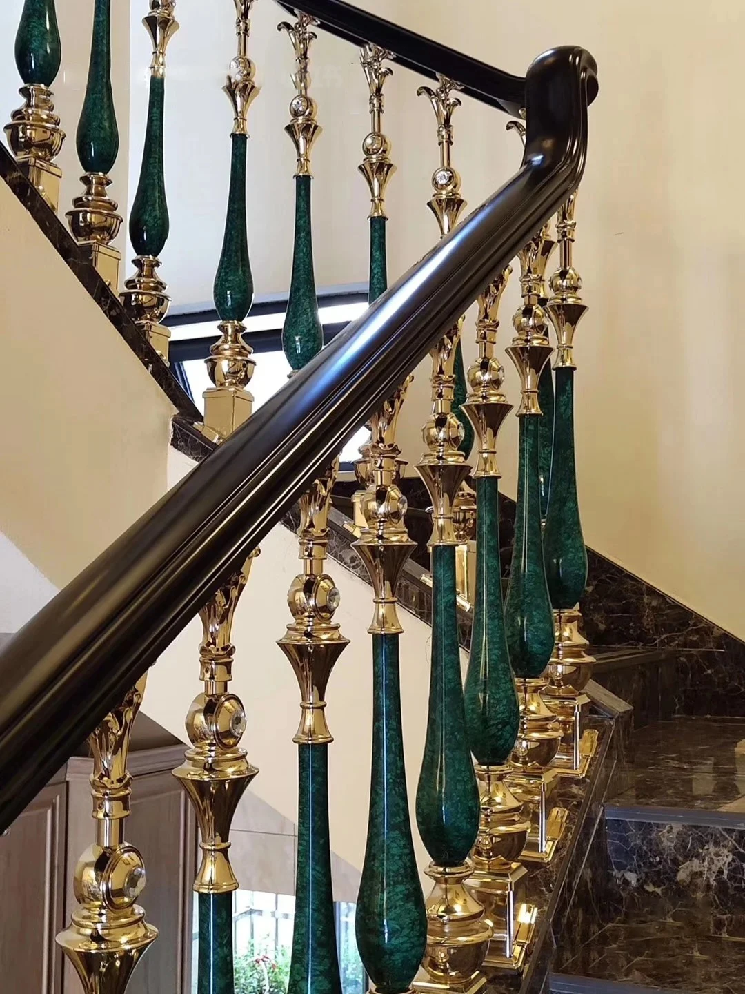 Luxury Golden Green Emerald Crystal Ball Golden Aluminum Guardrail ...