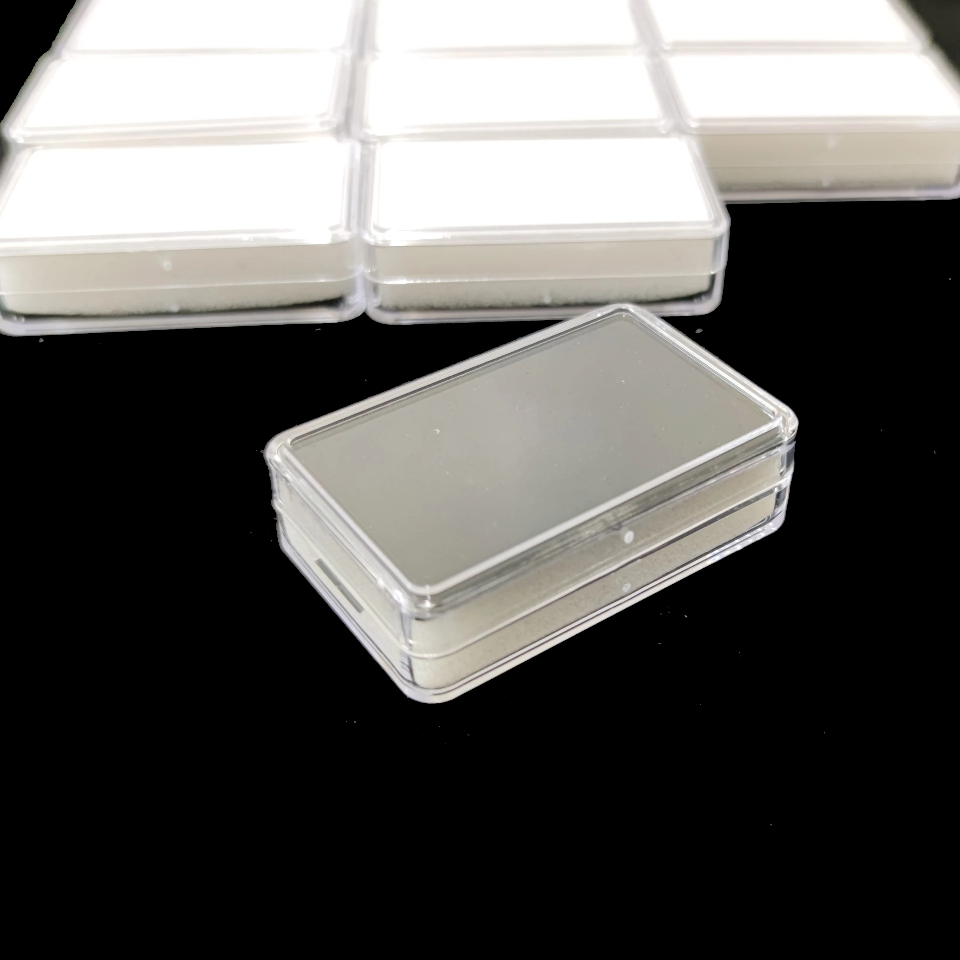 Clear Plastic Gemstone Case,Size 5.5 X 3.5 Cm,With Black And White ...