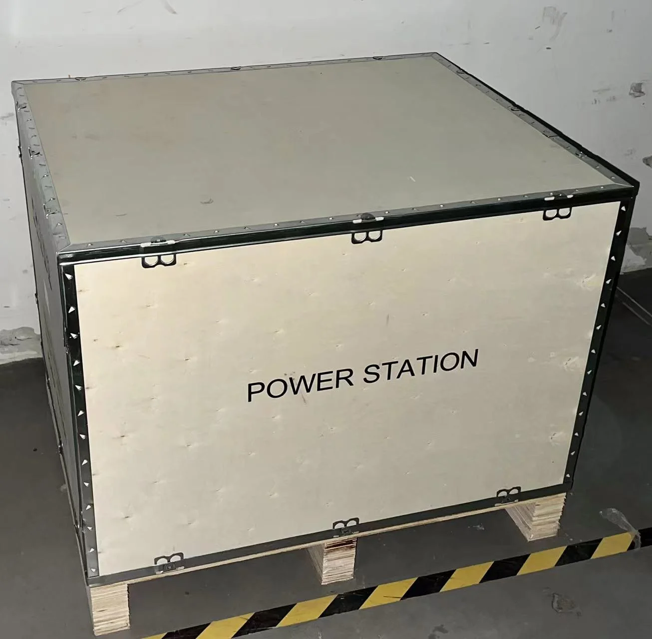 Energy Storage Industrial Portable Power Station High Voltage Solar ...