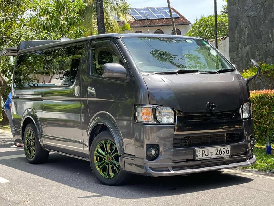 Second Hand 29 Seats Diesel Type Left Hand Bus Low Miles Used School ...