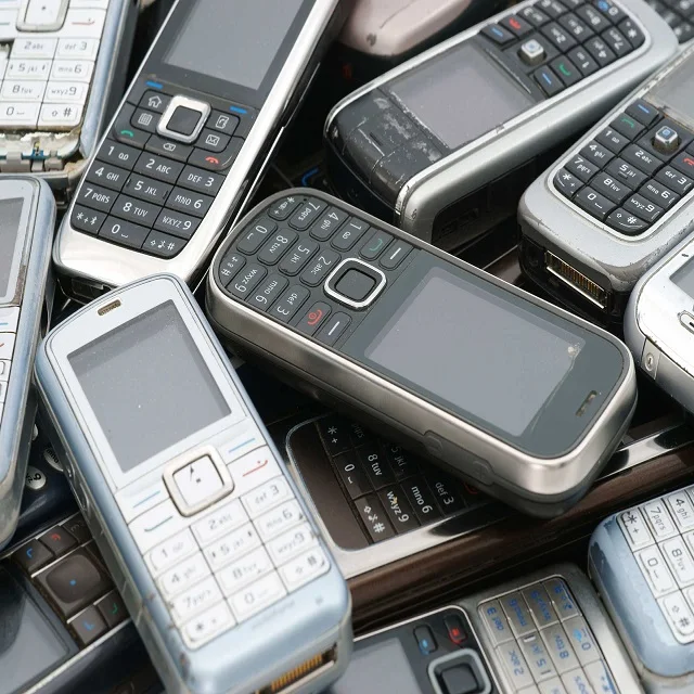 Used Electronic Mobile Phone Scrap Cheap Price - Buy Mobile Phone Scrap ...