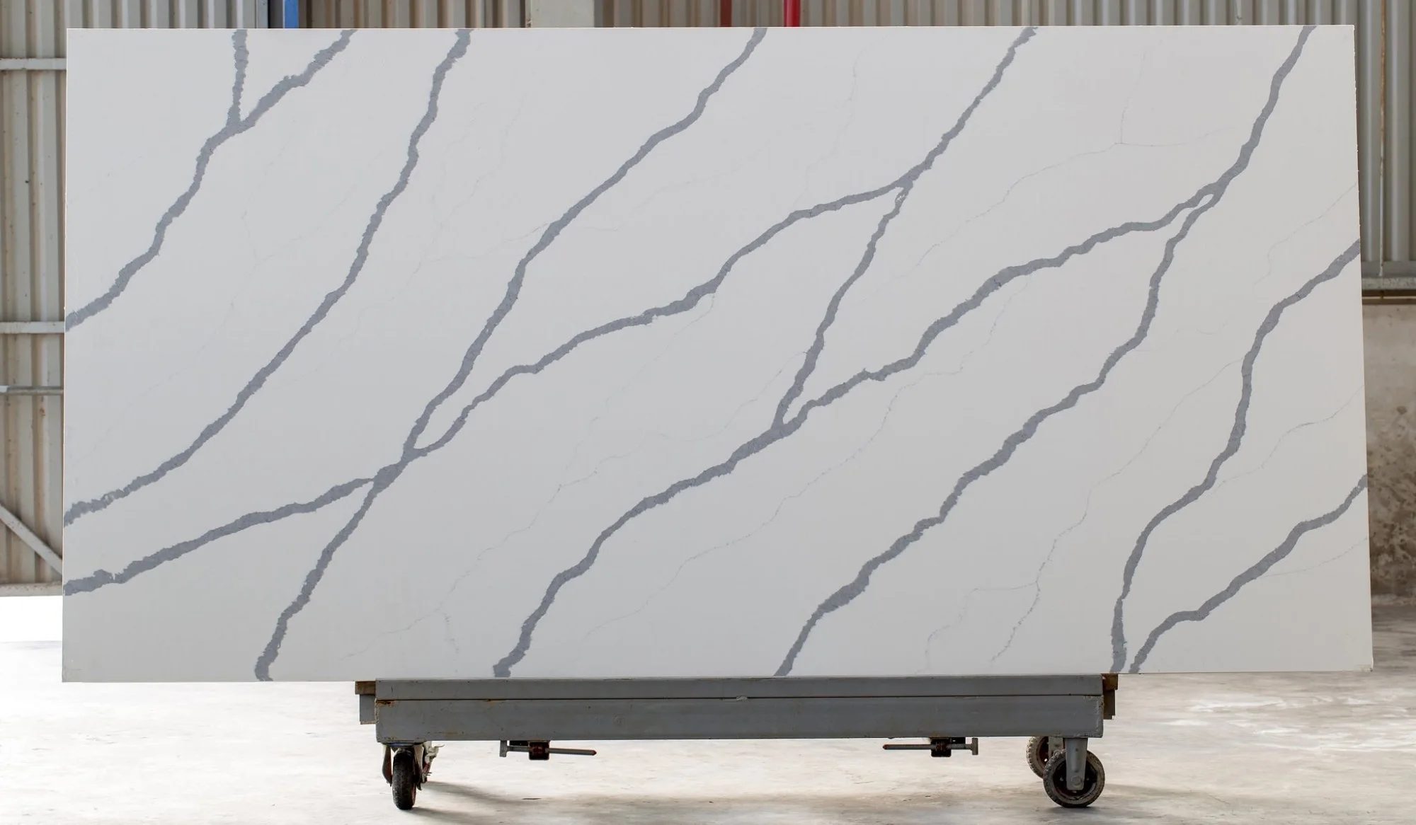 Customized Size Quartz Stone Countertops Staircase Polished Glazed For ...