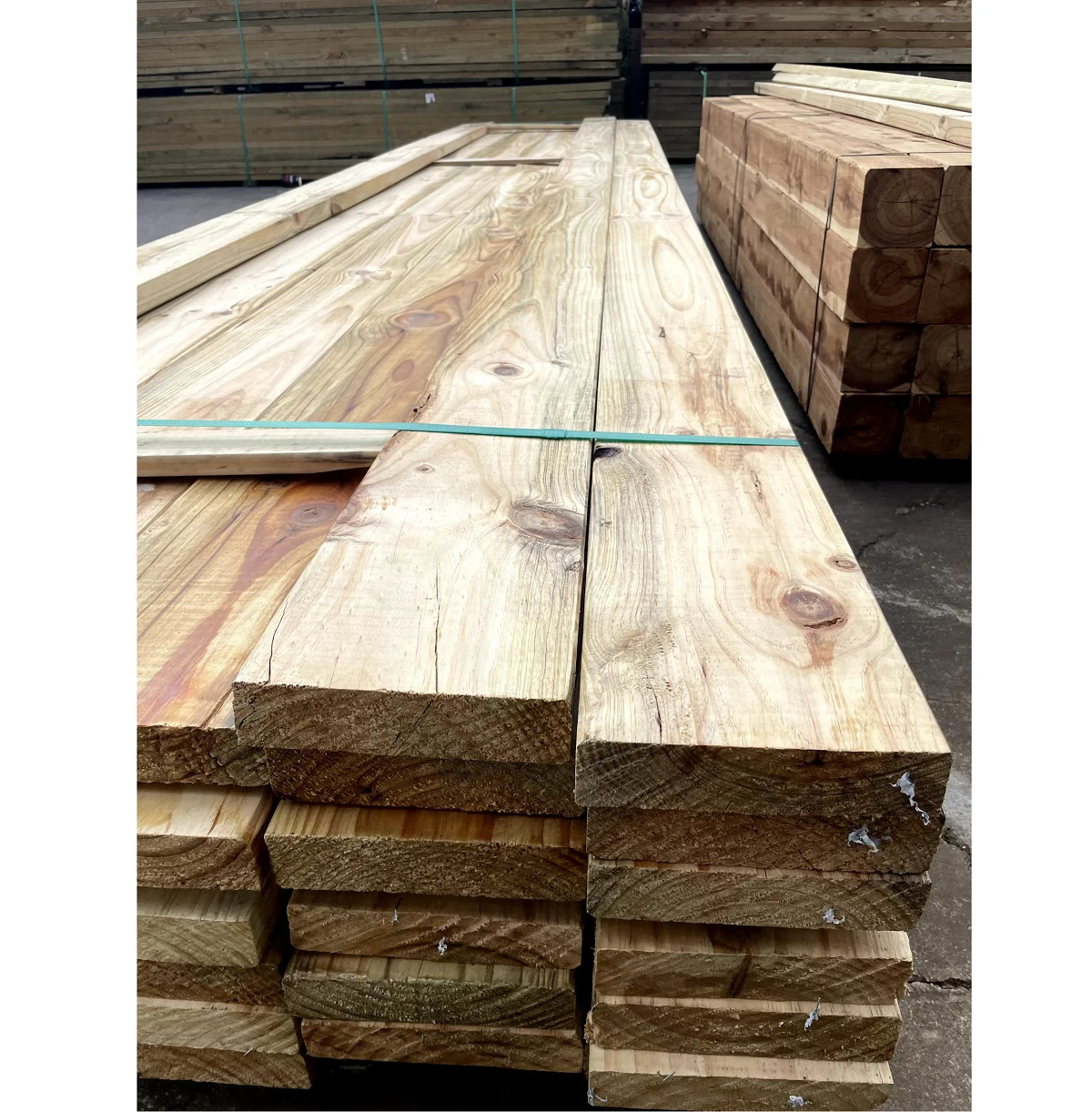 Wholesale 90 X 45mm Treated Pine Wood Timber for Furniture