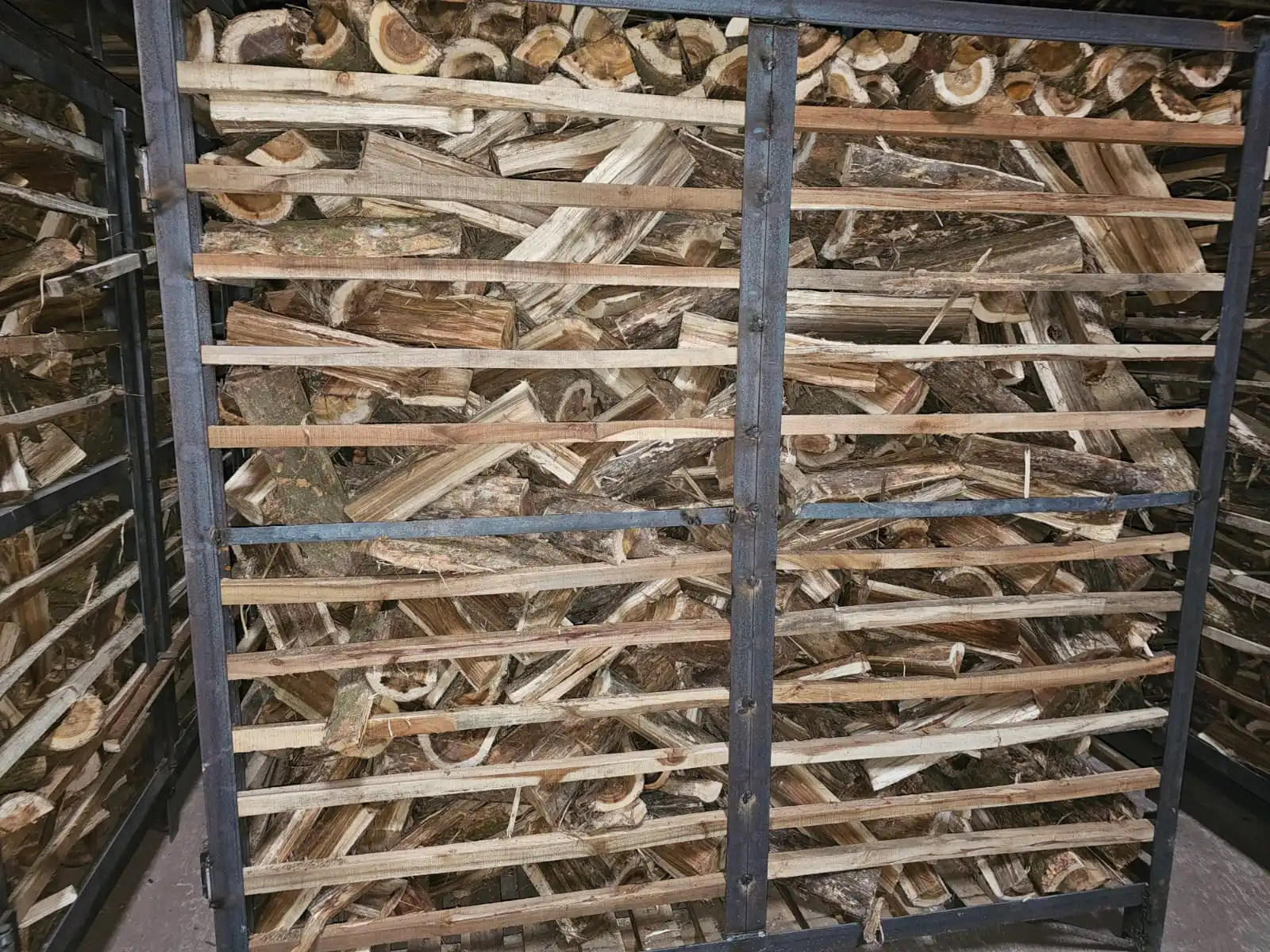Kiln Dried Firewood 10-12% Moisture - Buy Firewood Oak Firewood Nature ...