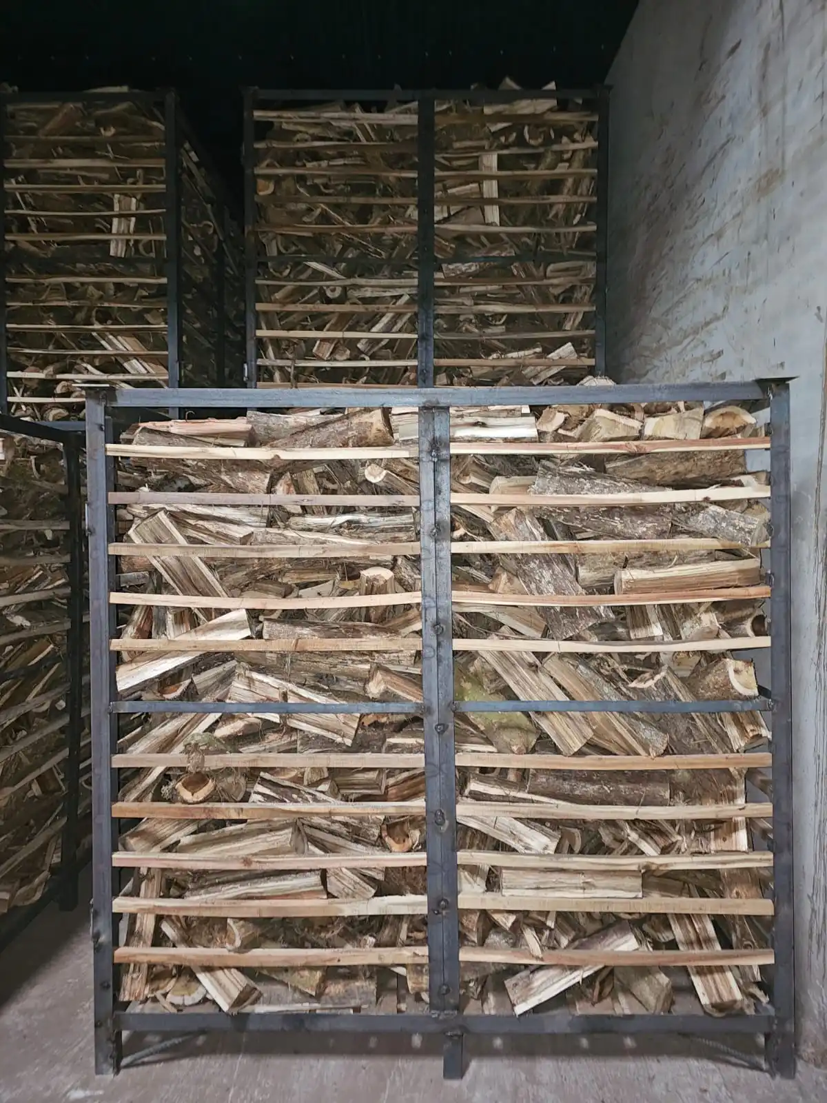 Kiln Dried Firewood 10-12% Moisture - Buy Firewood Oak Firewood Nature ...