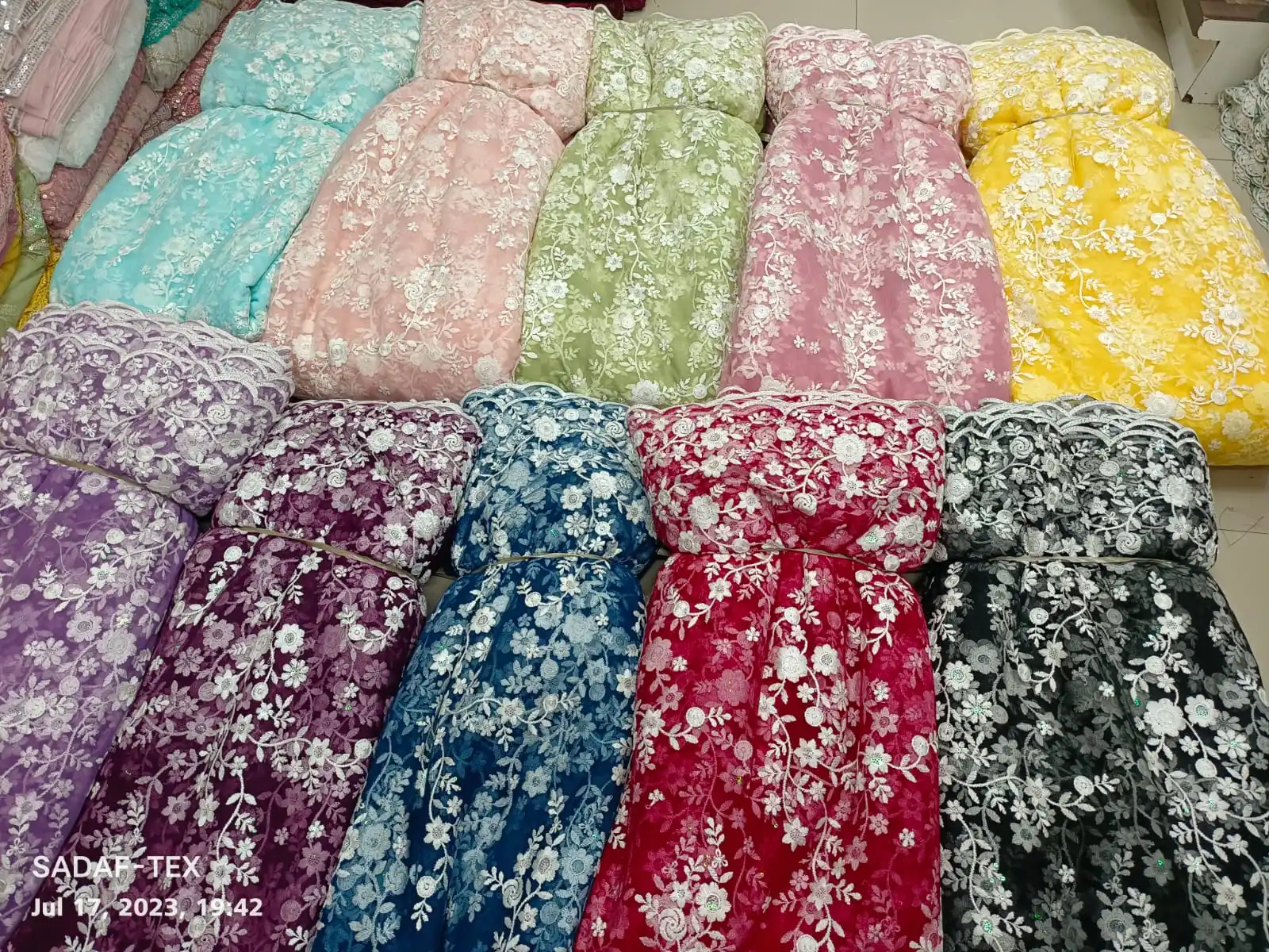 Luxury Modern Design Wedding And Party Occasion Dress Material ...