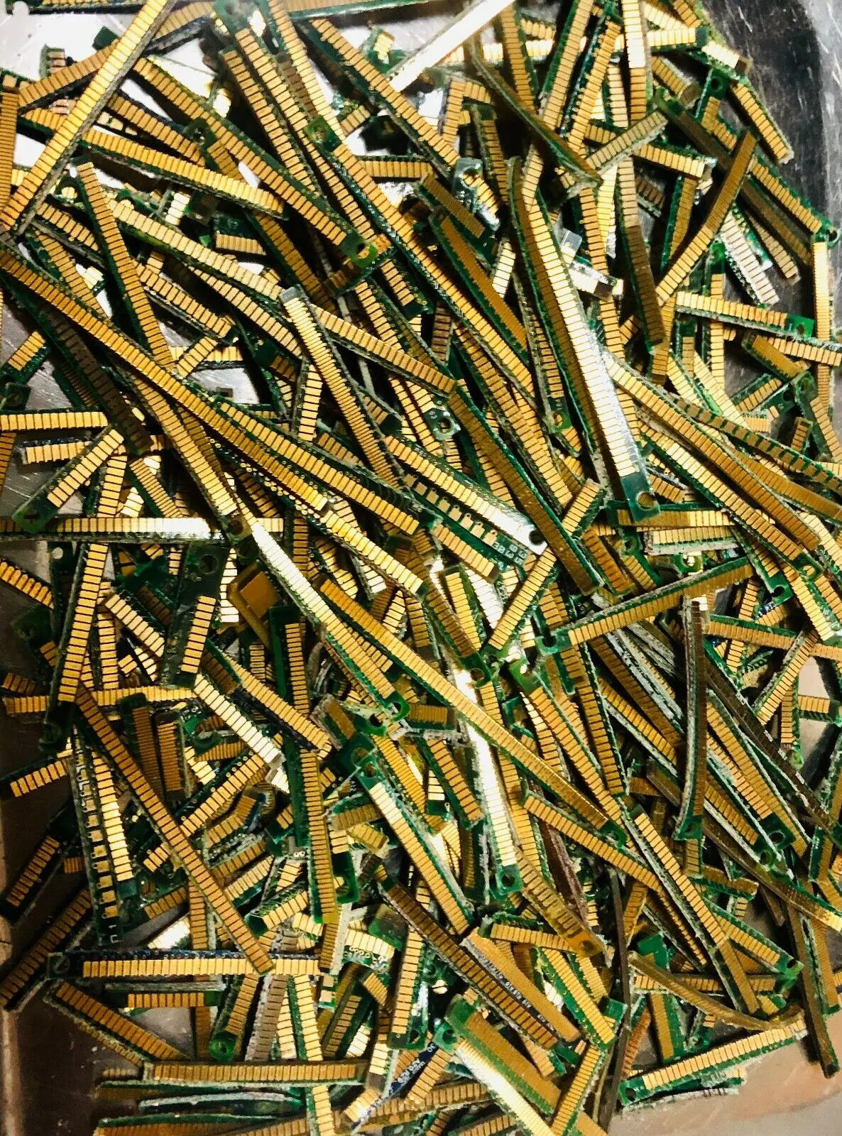 Cheap Trimmed Gold Ram Finger Scrap For Gold Recovery/quality Cpu Gold ...