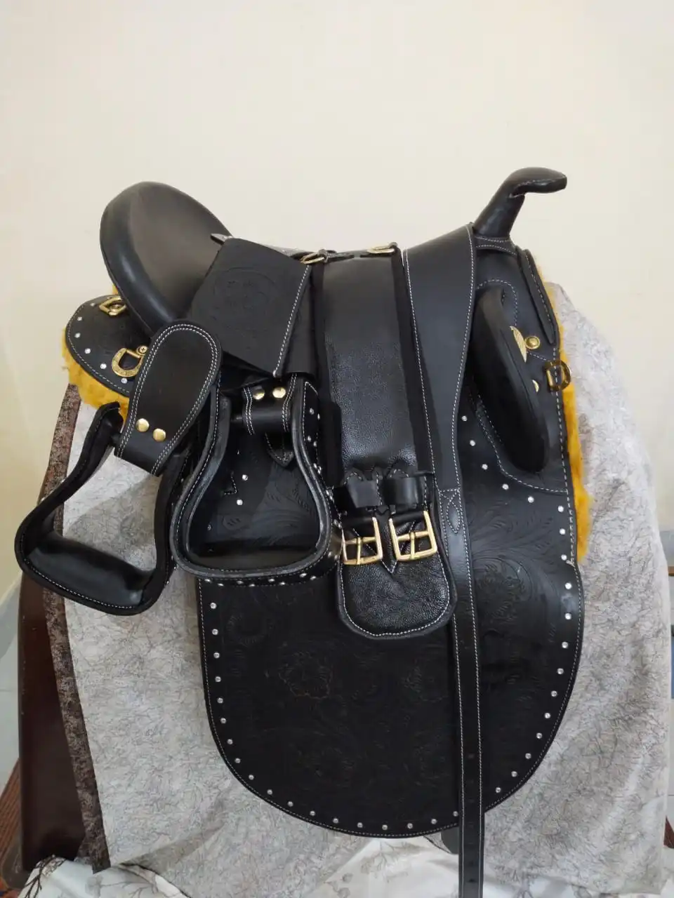 Premium Quality Barco Hand Tooled Australian Stock Leather Saddle For ...