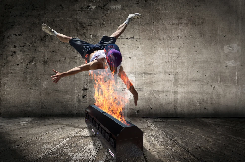 First Ever Japanese-made Event Machine With Fog Screen To Attract ...