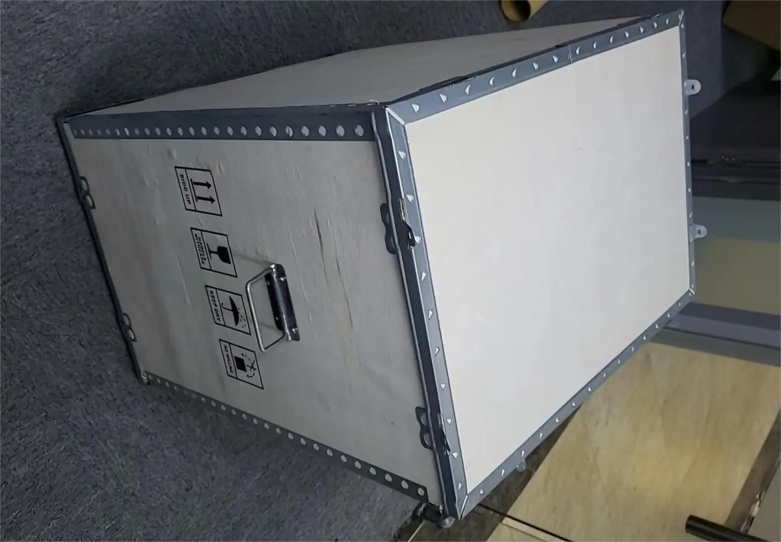 Domino Ax150i Continuous Inkjet Printer for Industrial Printing