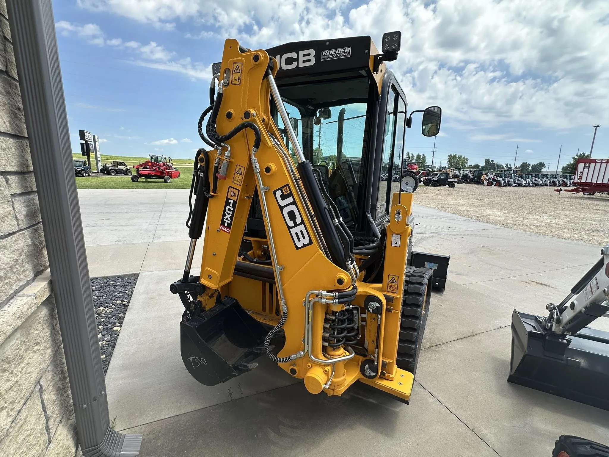 2025 JCB 1CXT Loader and Skid Steer Attachment-Compact Powerhouse with ...