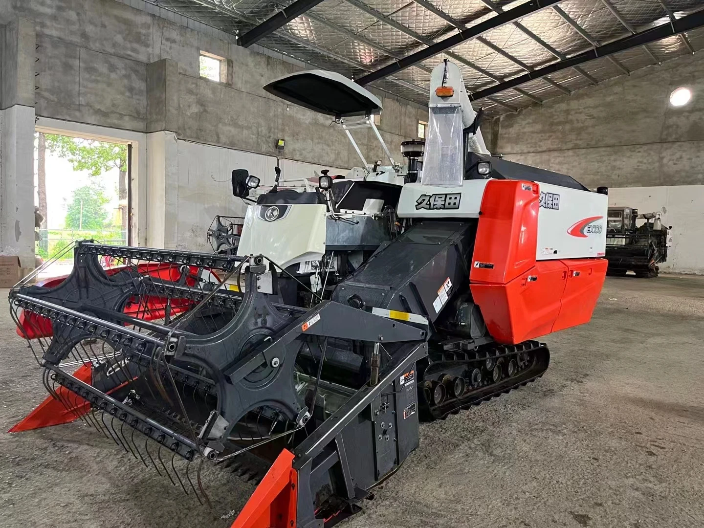 Japanese Famous Brand Combine Harvester - Buy Rice Harvesting Machine ...