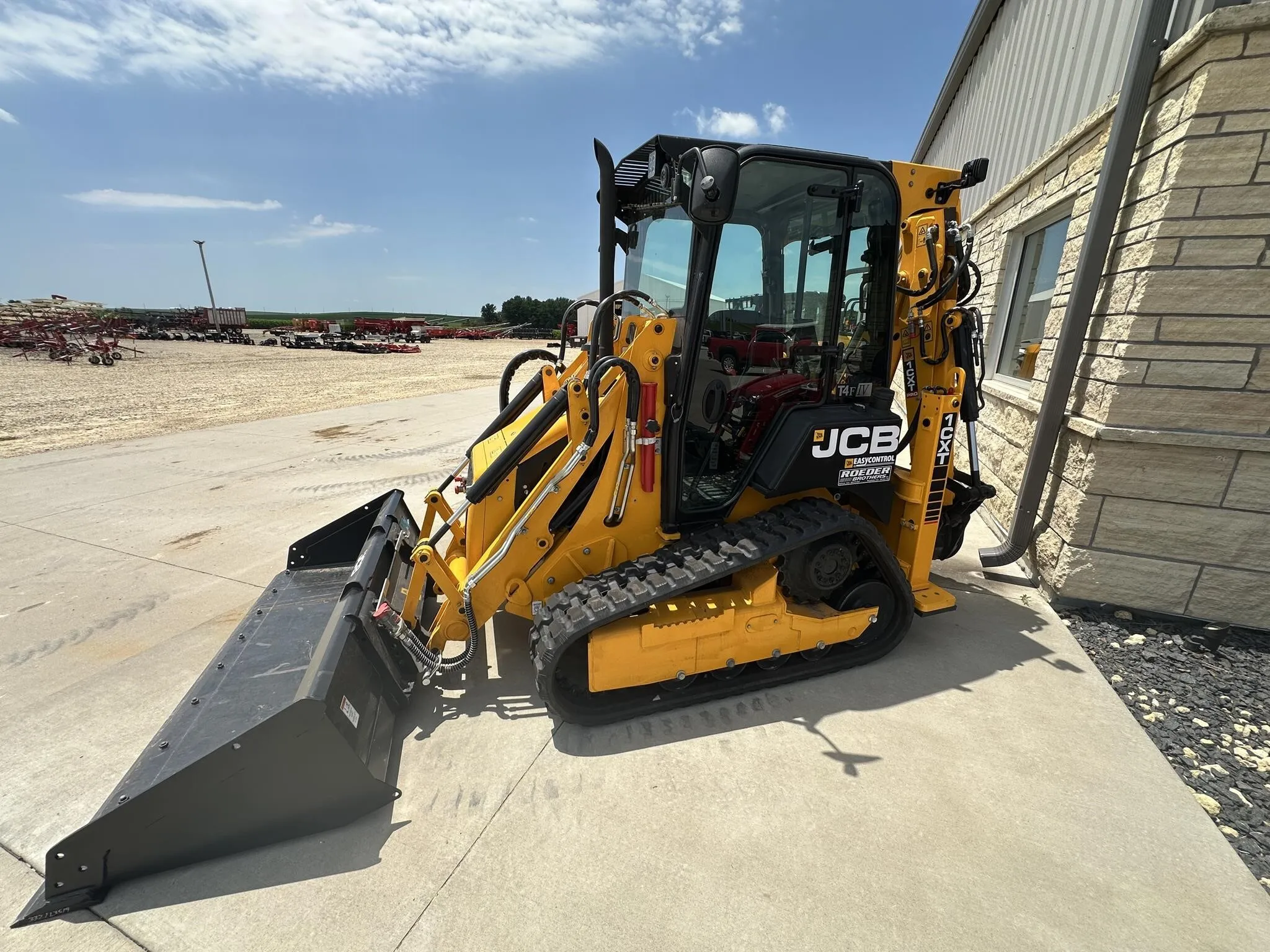 2025 JCB 1CXT Loader and Skid Steer Attachment-Compact Powerhouse with ...