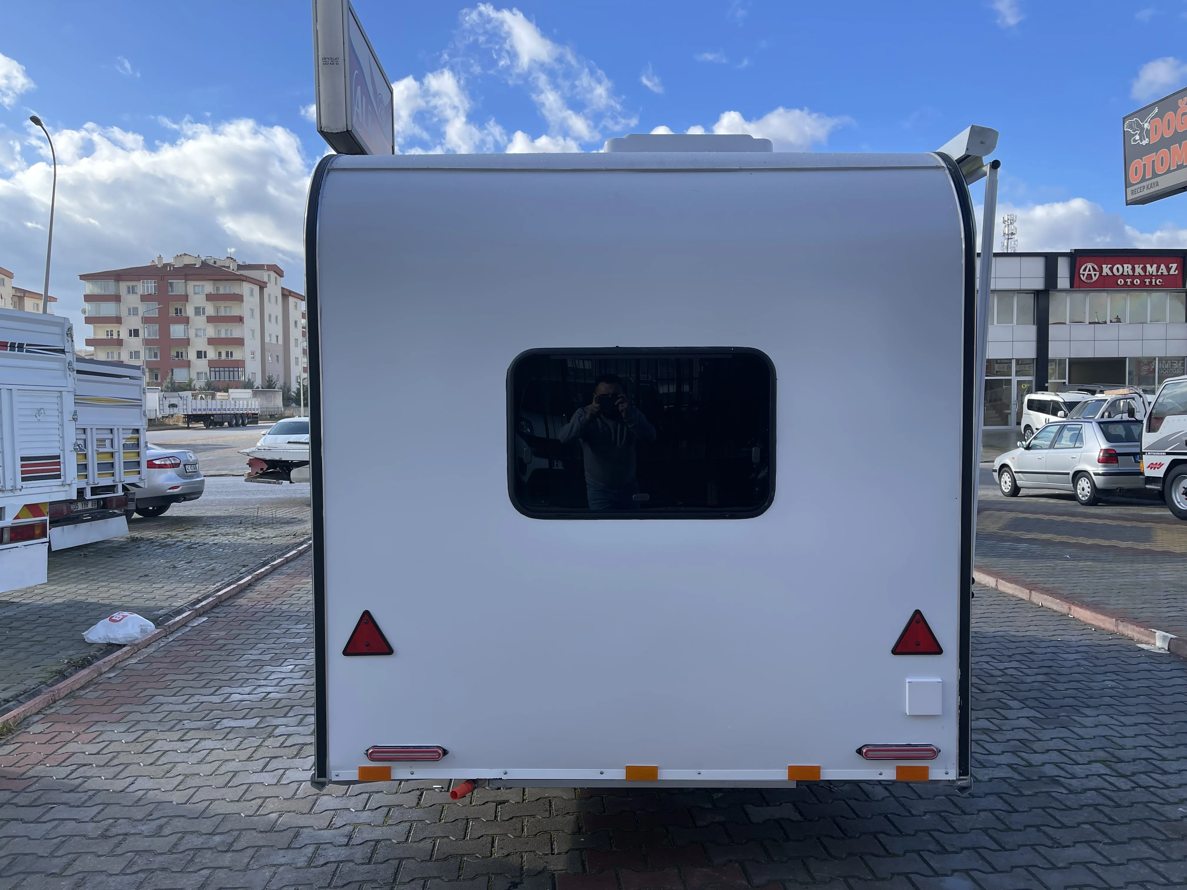 Embark On Eco-friendly Adventures With Huntment: Luxurious 4x4 Caravan ...