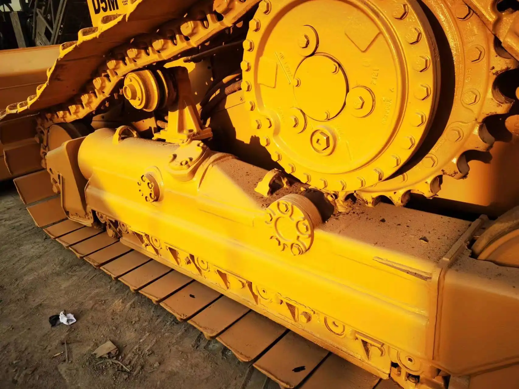 used CAT D5M bulldozer made in JAPAN original cat enginee 13 ton DHK ...