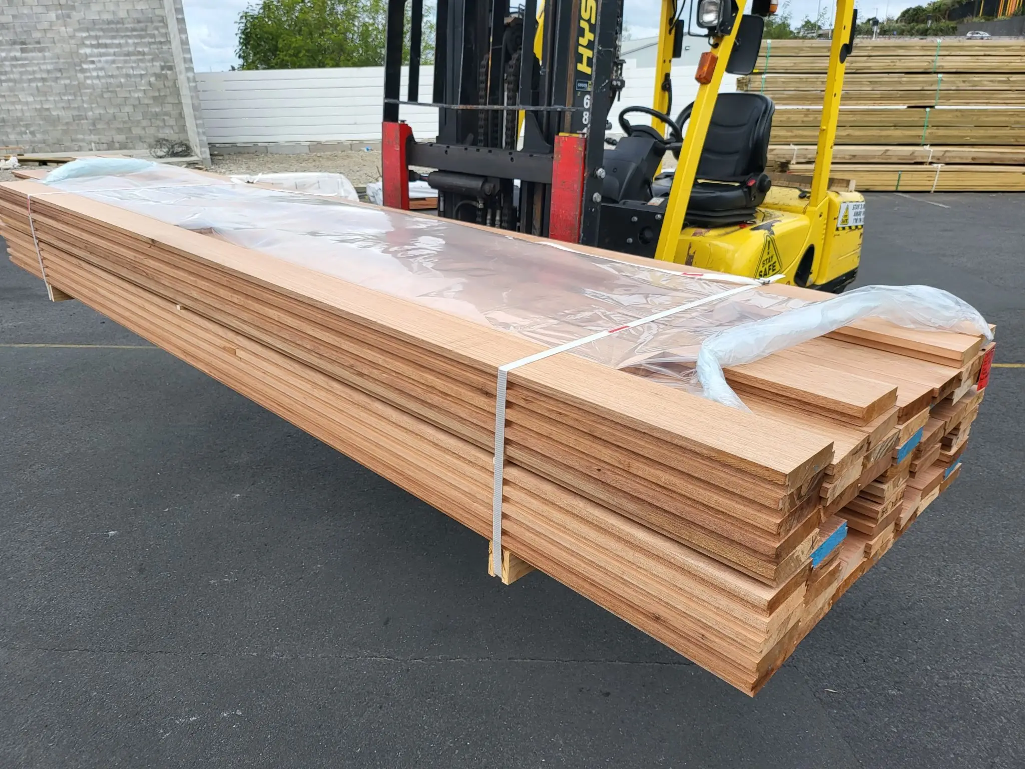 100% Guaranteed Fencing Framing Spruce Pine Birch Weatherboards Decking ...