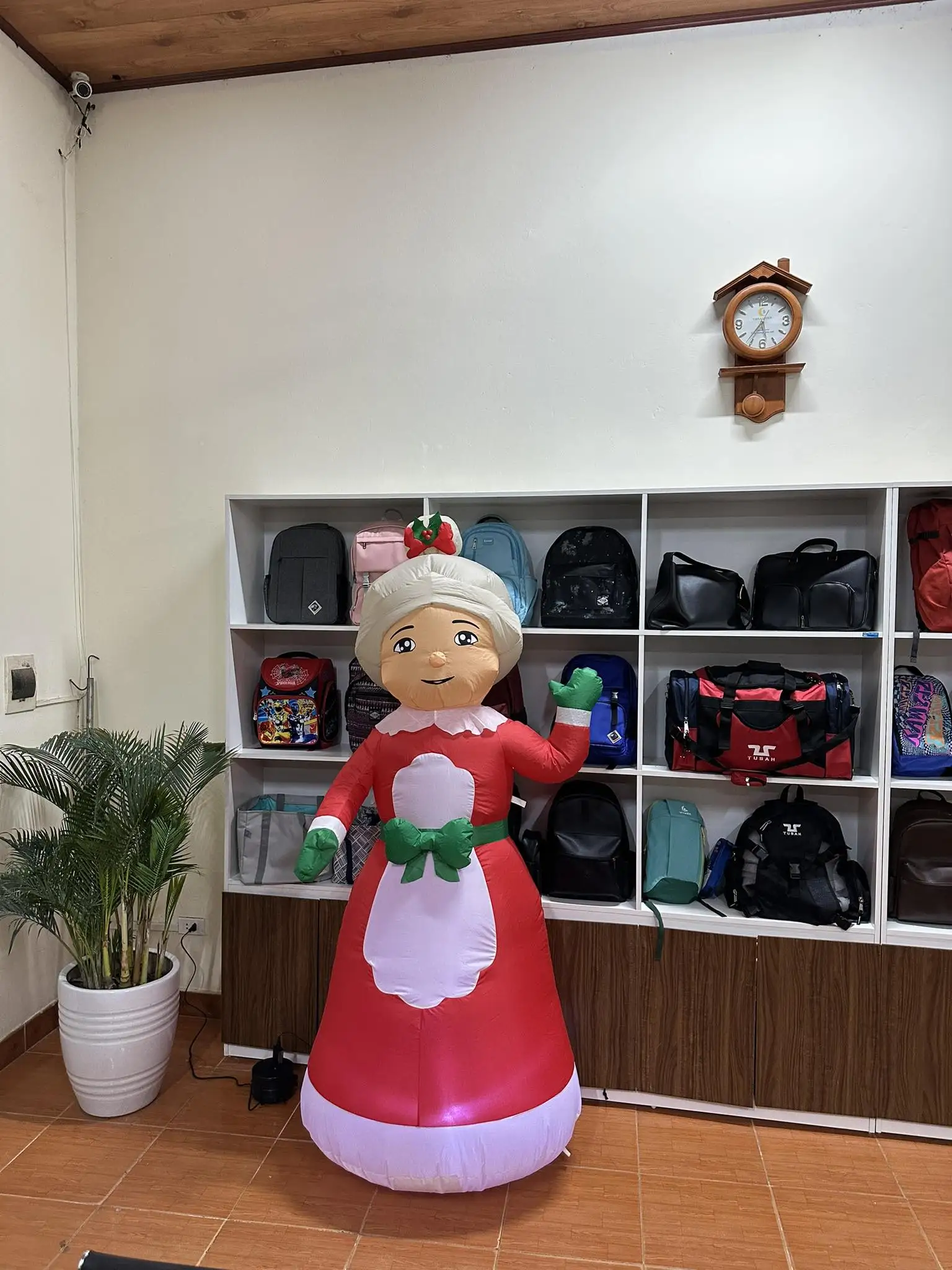 Odm Oem Manufacture In Vietnam Advertising Inflatables Inflatable Mrs ...