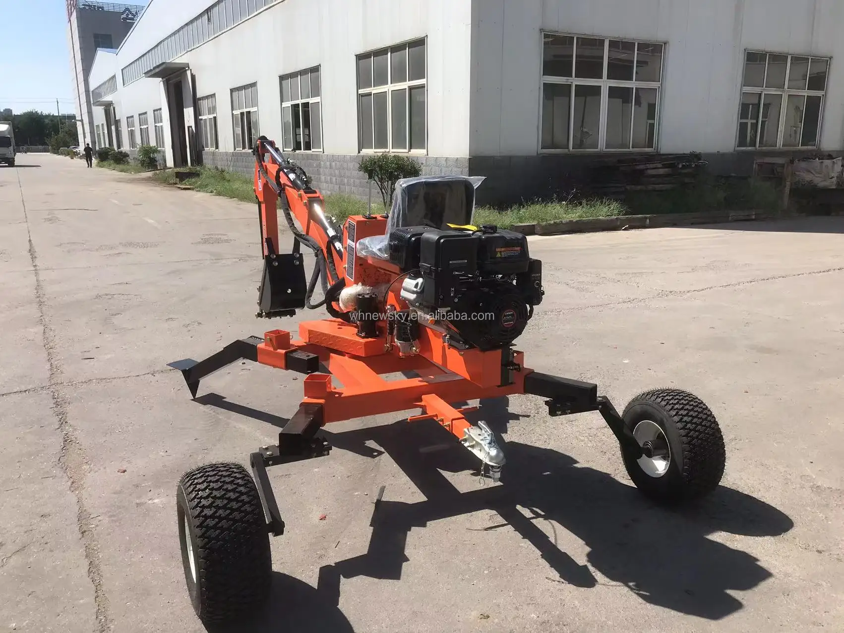 Used Towable Backhoe Tractor with Self-Powered 13.5hp, 7ft Depth, OEM