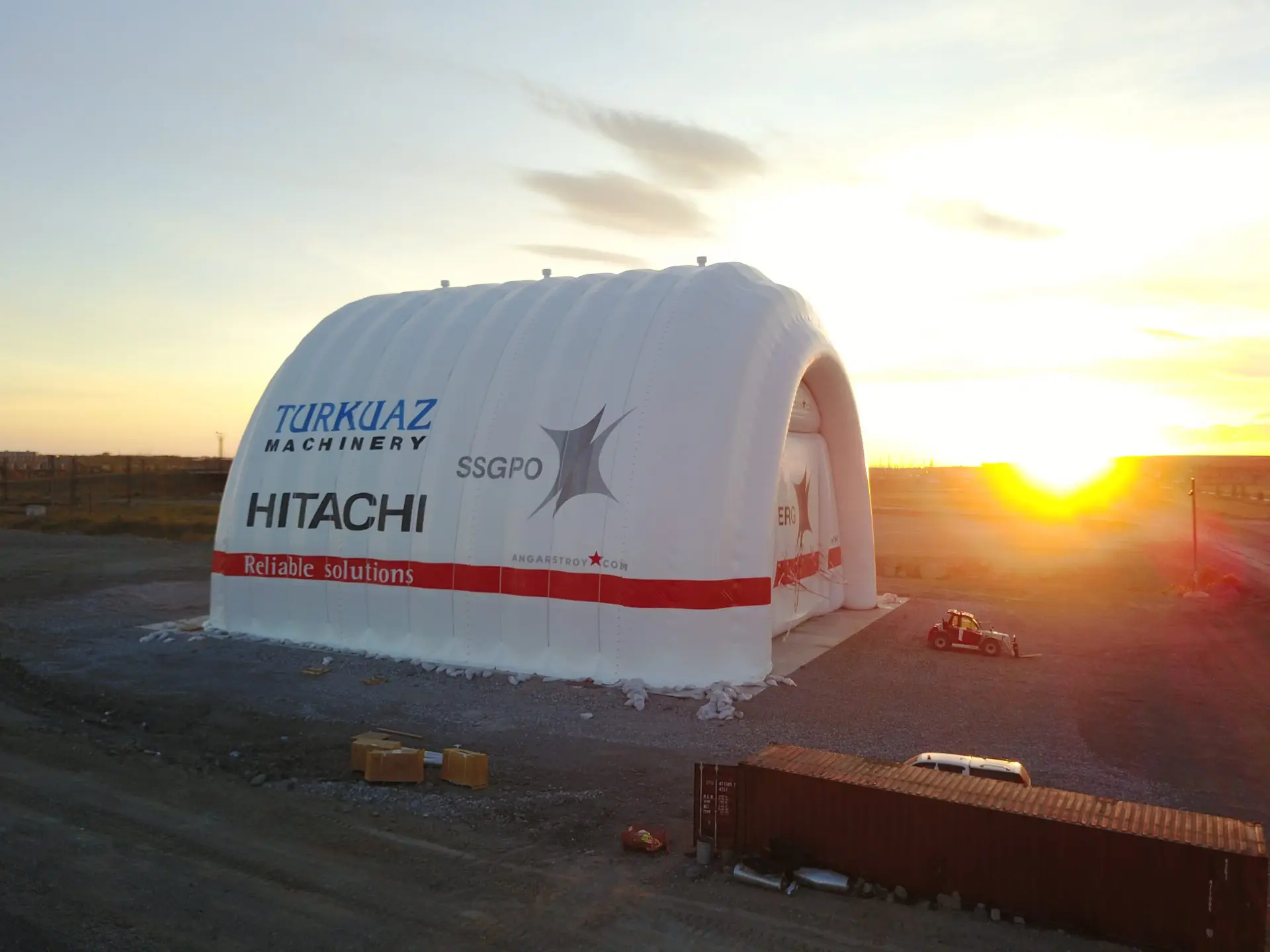 30x30x20m Internal Dimensions Mobile Workshop Hangar For Hitachi 250 ...