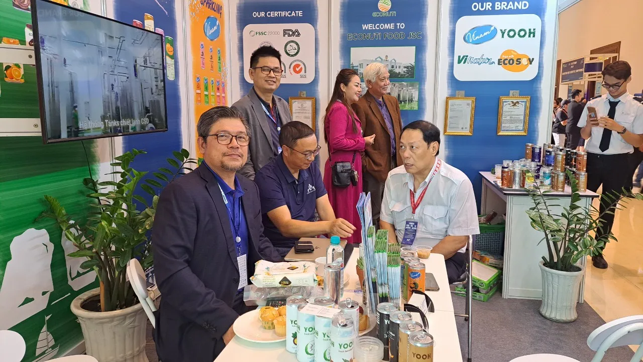 Vinam Blended RTD Vanilla French Coffee Milk 240mL Caffeinated Tin Can ...