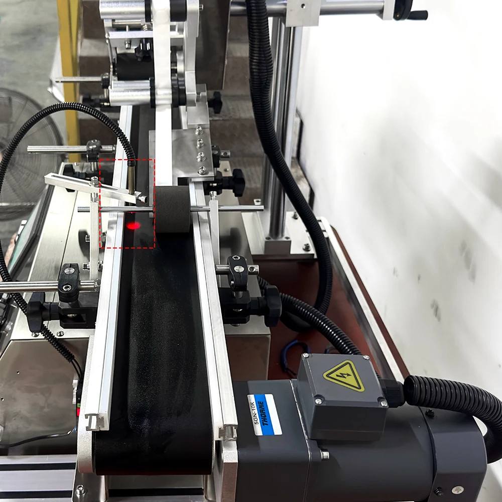 YIMU Packaging Carton Box Corner Warp Labeller - Automatic