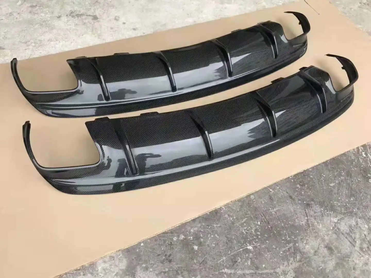 Carbon Fiber Rear Diffuser for Mercedes Benz W117 CLA 45 AMG