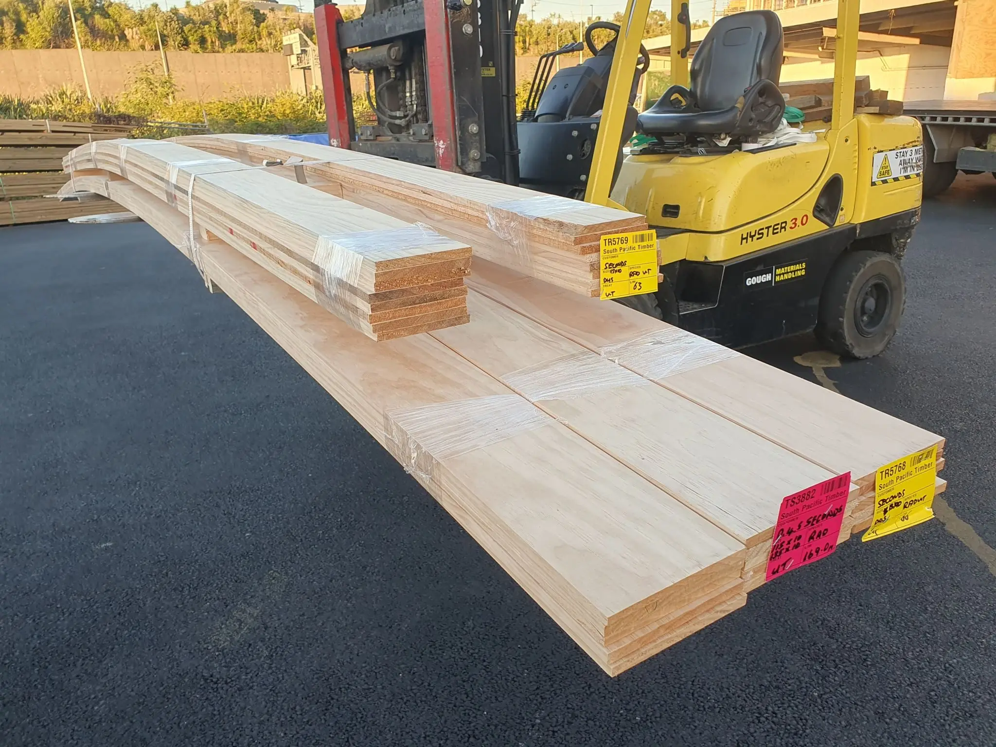 100% Guaranteed Fencing Framing Spruce Pine Birch Weatherboards Decking ...