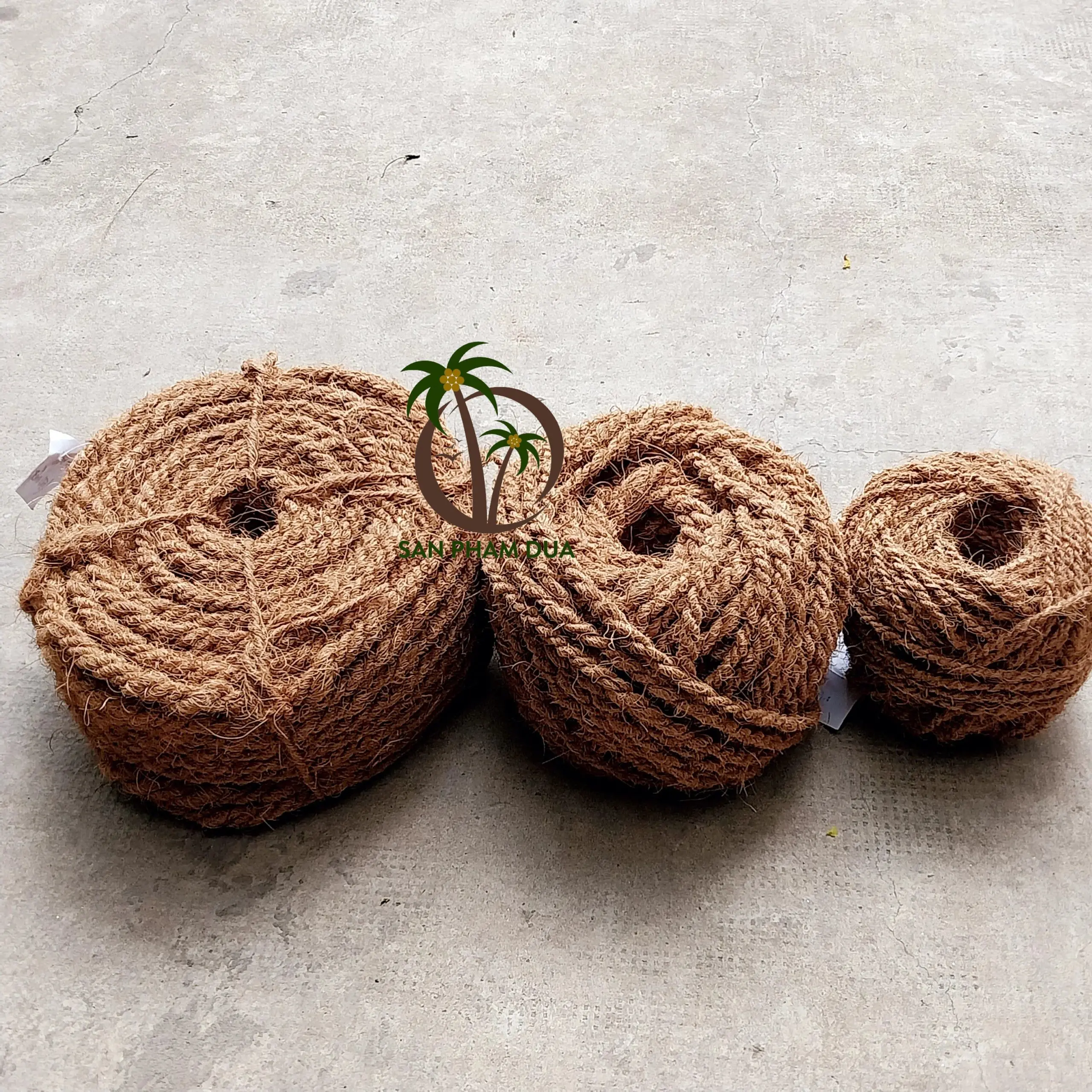 Eco-friendly Coconut Fiber Rope - Perfect for Garden Decor