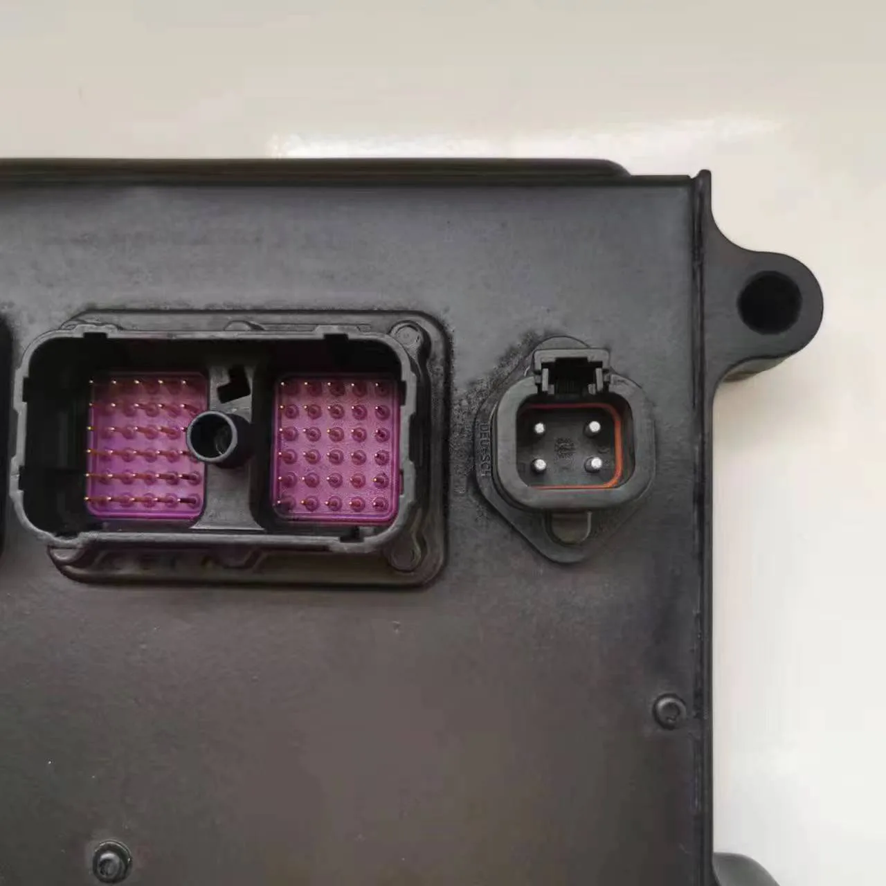 ชิ้นส่วนเครื่องยนต์ดีเซล Ecu โมดูลควบคุมอิเล็กทรอนิกส์ C4988820สำหรับ ...