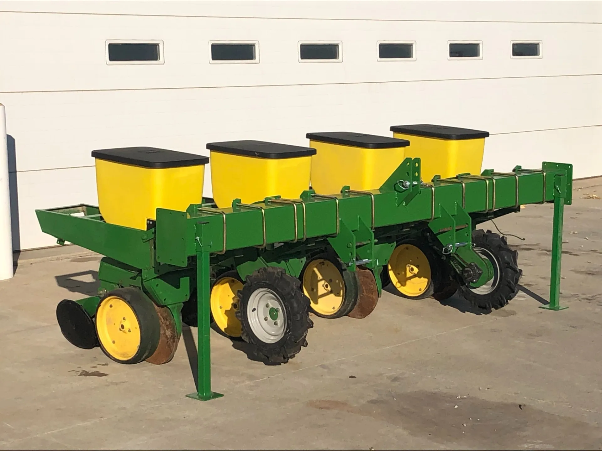 Seeders & Transplanters Hand Manual Corn Seeder Machine Planter Corn ...