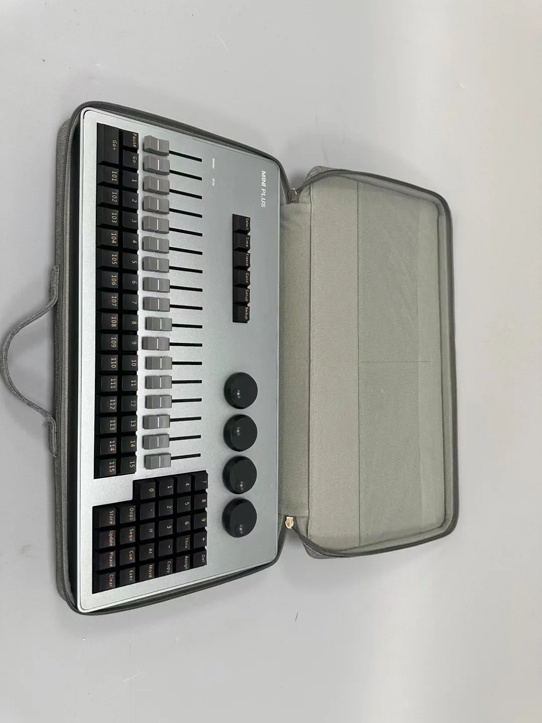 DMX512 Lighting Controller MA2 Mini Command Wing Plus| Alibaba.com