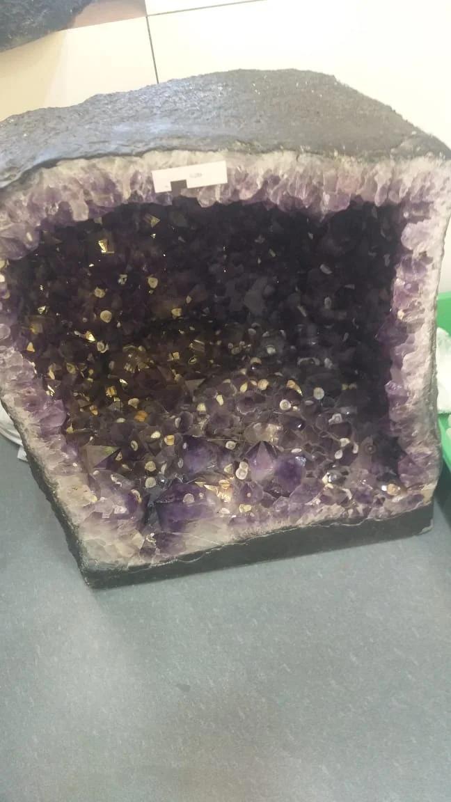 Wholesale Natural Big Amethyst Unshape Geode Grade A Raw Amethyst Stone ...
