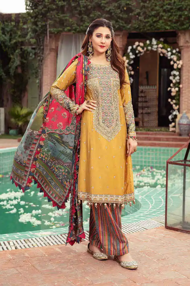 Ladies Shalwar Kameez _ Pakistani Casual Wear Shalwar Kameez With ...