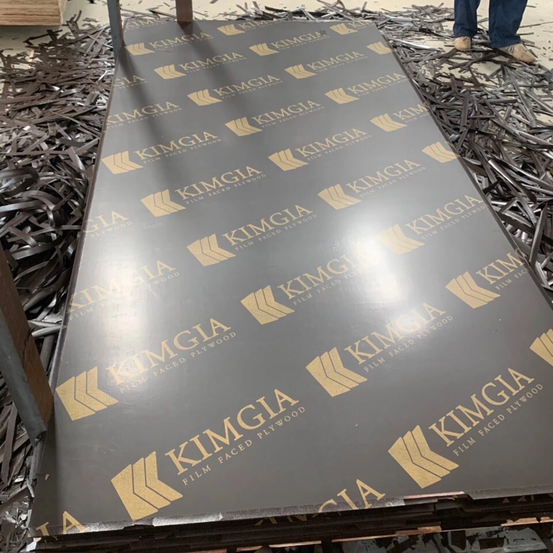 Alibaba.com: 1220*2440mm Film Faced Marine Plywood for Formwork ...