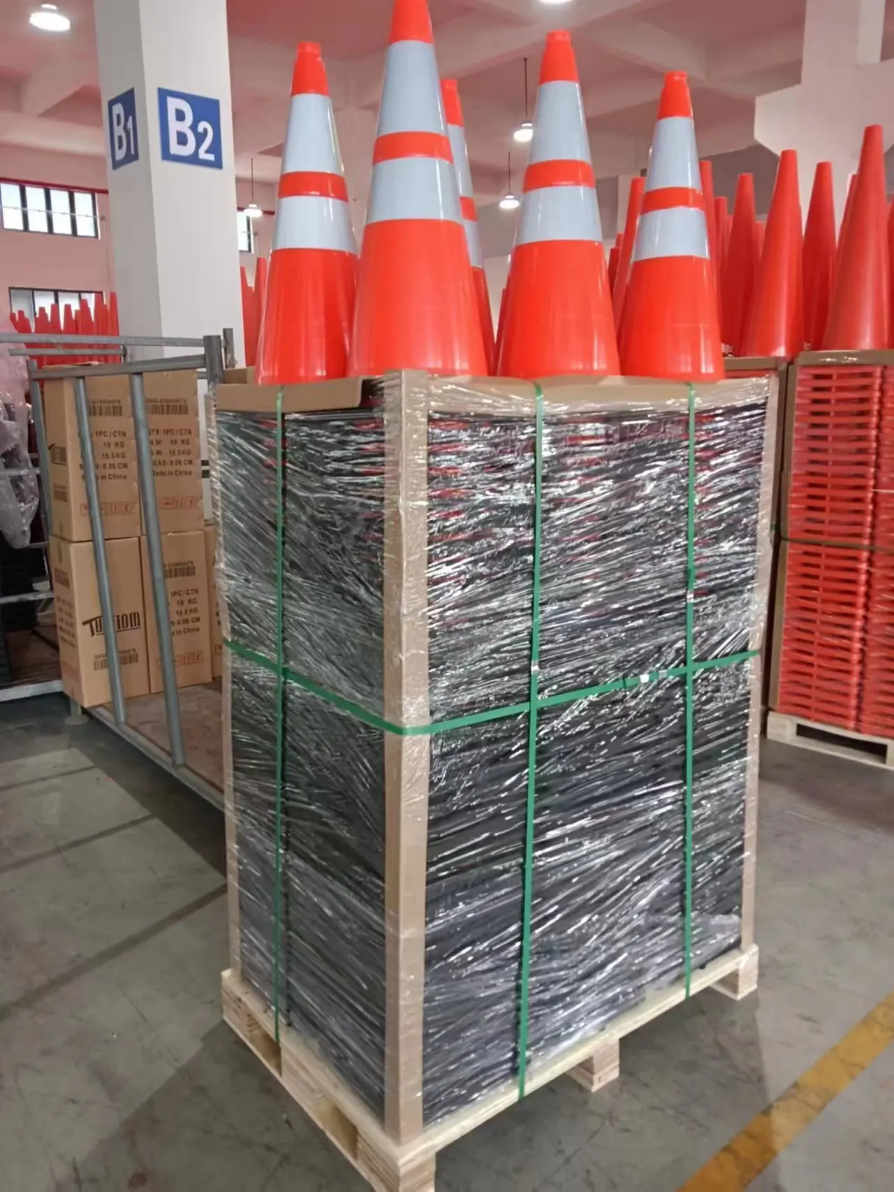 70 Cm 10lbs Road Cone Flexible Pvc Safety Used Traffic Cone - Buy ...