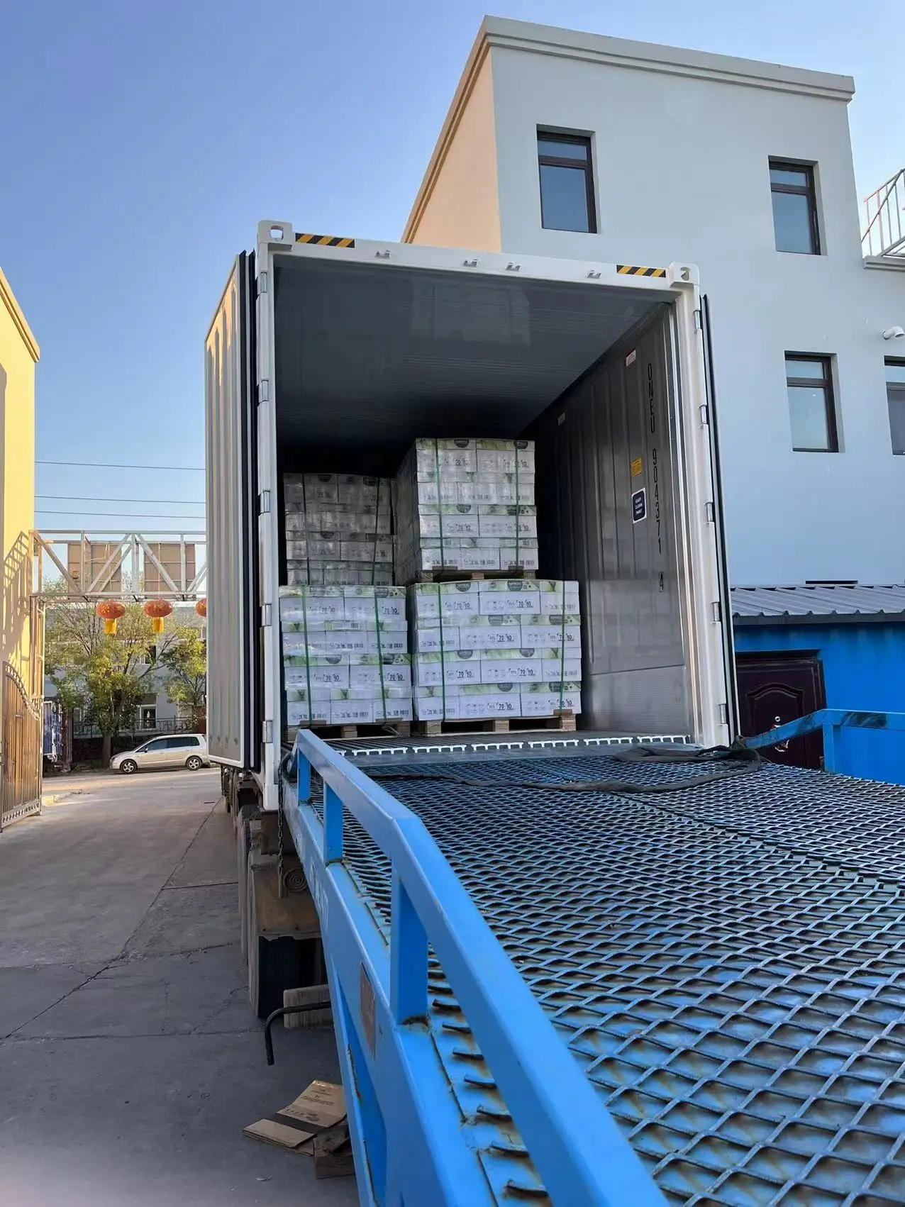 Double A A4 Paper In 20ft Container A4 Paper 70 Gsm Rim In Pak - Buy A4 ...